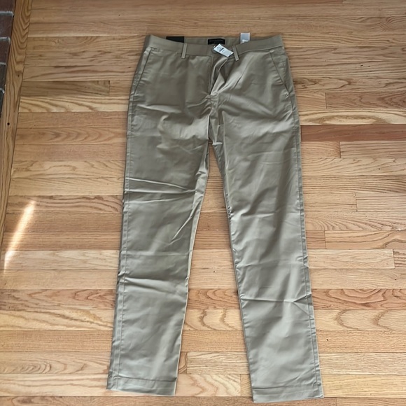 Banana Republic | Pants | Banana Republic Slim Fit Core Temp Chino ...